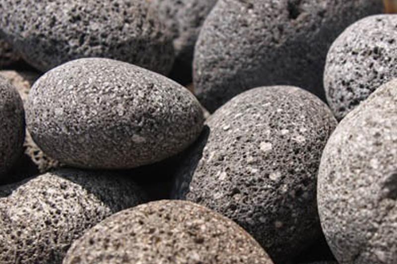 Prémium kövek - lávakövek, homokkövek, bazaltok Baliról, Indonéziából